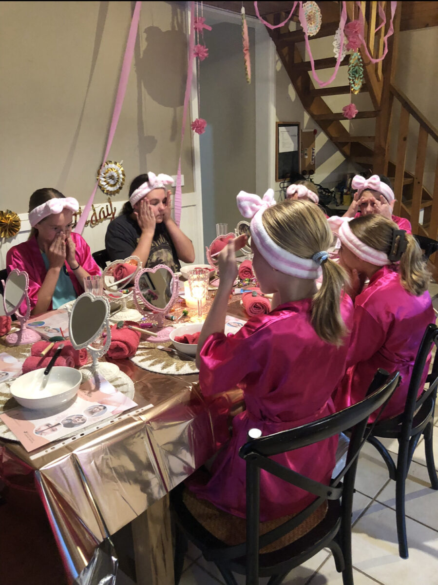 Tween Facials & Makeup – Glitter Girls Pamper Parties